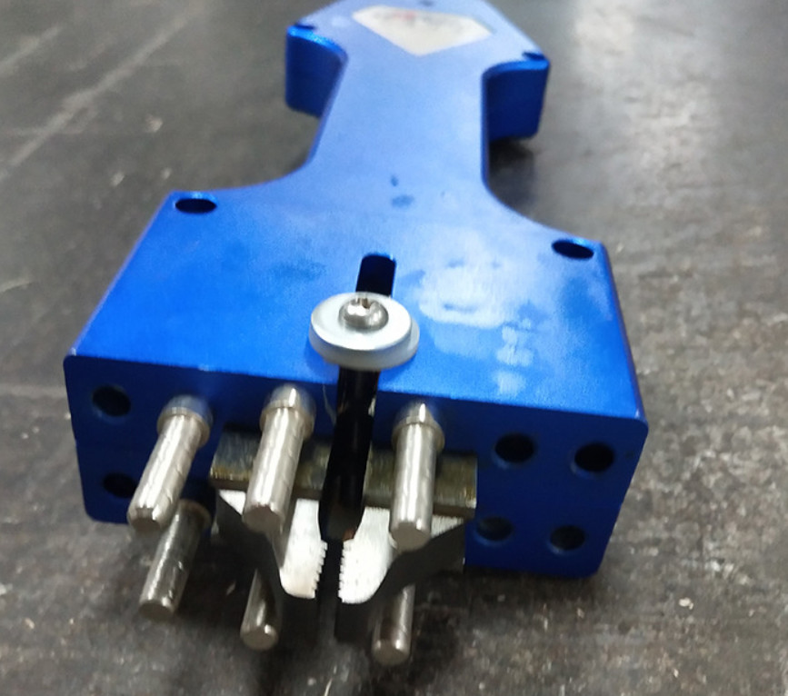 Stainless Steel Rule Extractor For Die Making 12cm×7cm×7cm Size